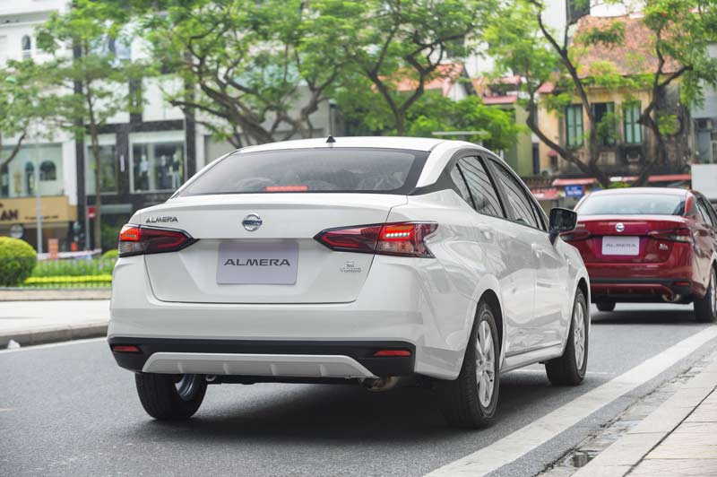 Đánh giá Nissan Almera MT số sàn 2021 về đại lý giá chỉ 469 triệu