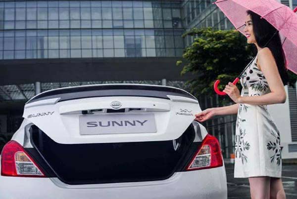 Nissan Sunny và Huyndai Accent : Đi tìm sự tối ưu trong phân khúc